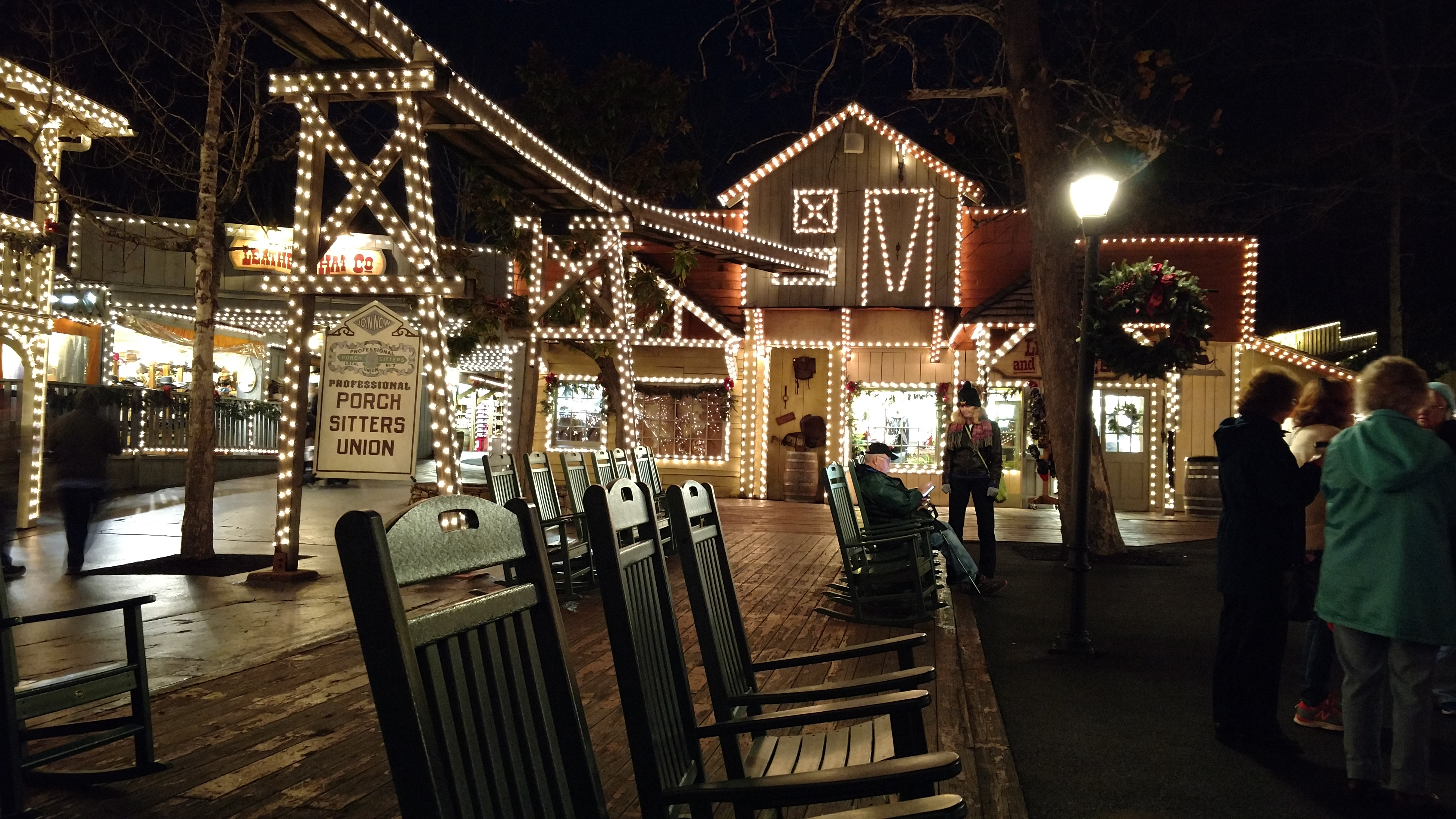 Porch Sitters Union at Dollywood – Our Next Chapter